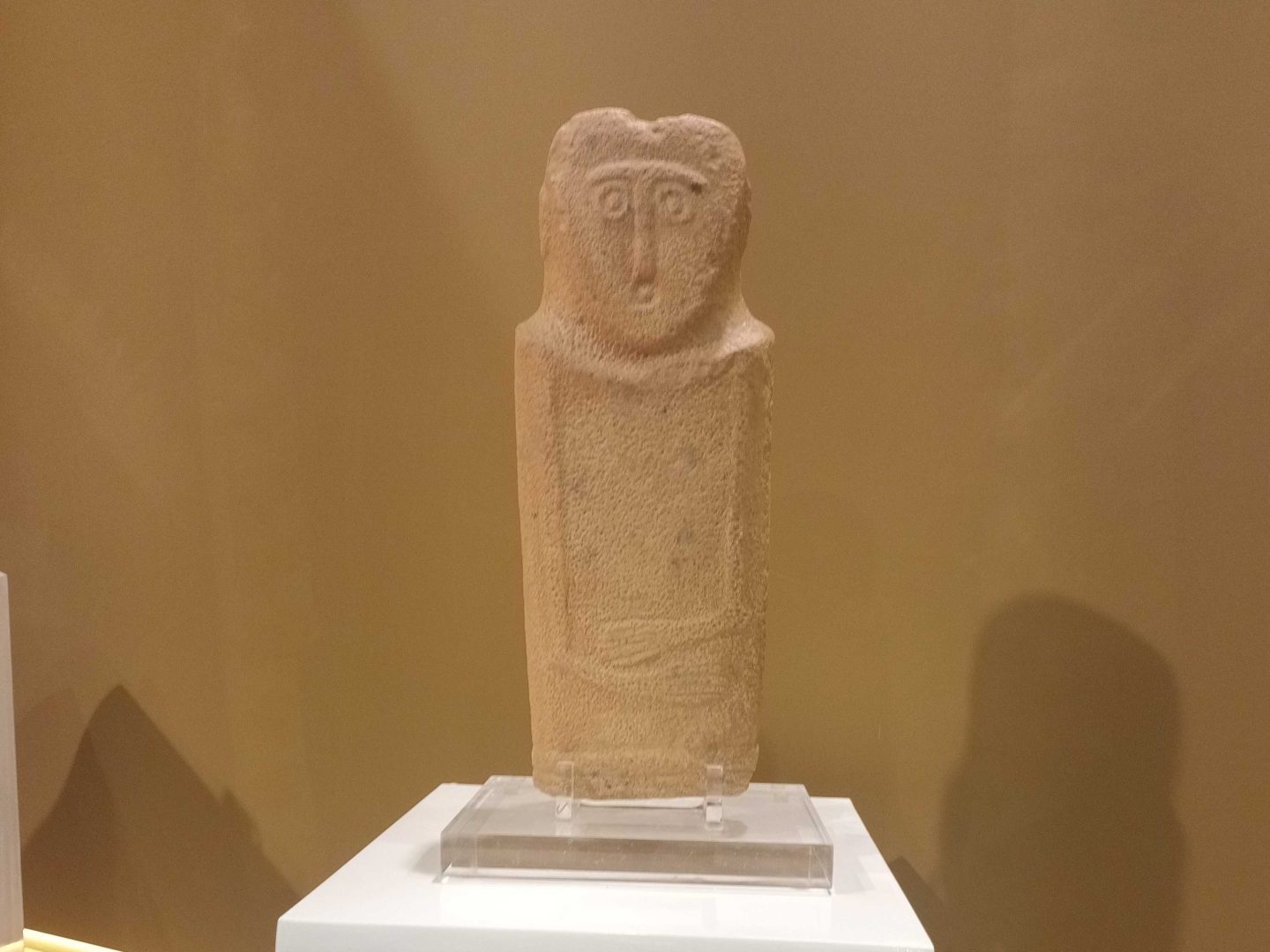 1707963345A_sandstone_6000_years_old_statue_excavated_in_Saudu_Arabia ...